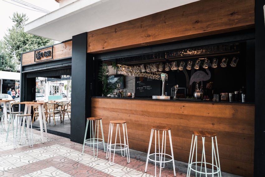 Expo Bar, un clásico en la Playa de San Juan - Chic Trends