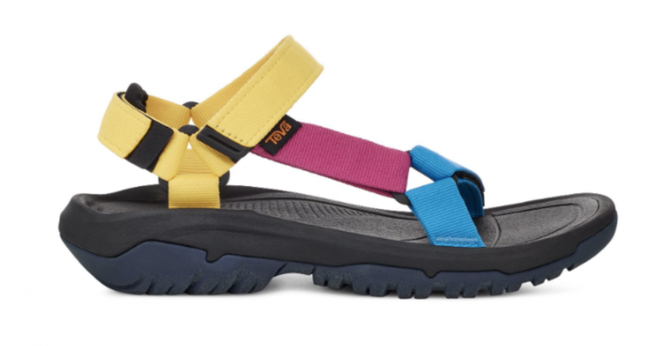 Sandalias Teva X Chloé, las que tu pies van a querer este verano - Chic ...